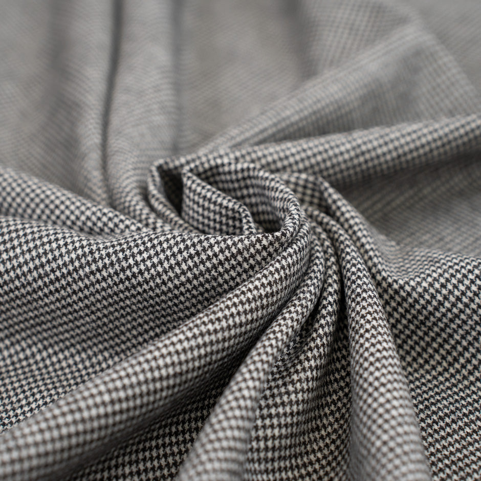 Square Pattern Black And White Wool – EVA re-source